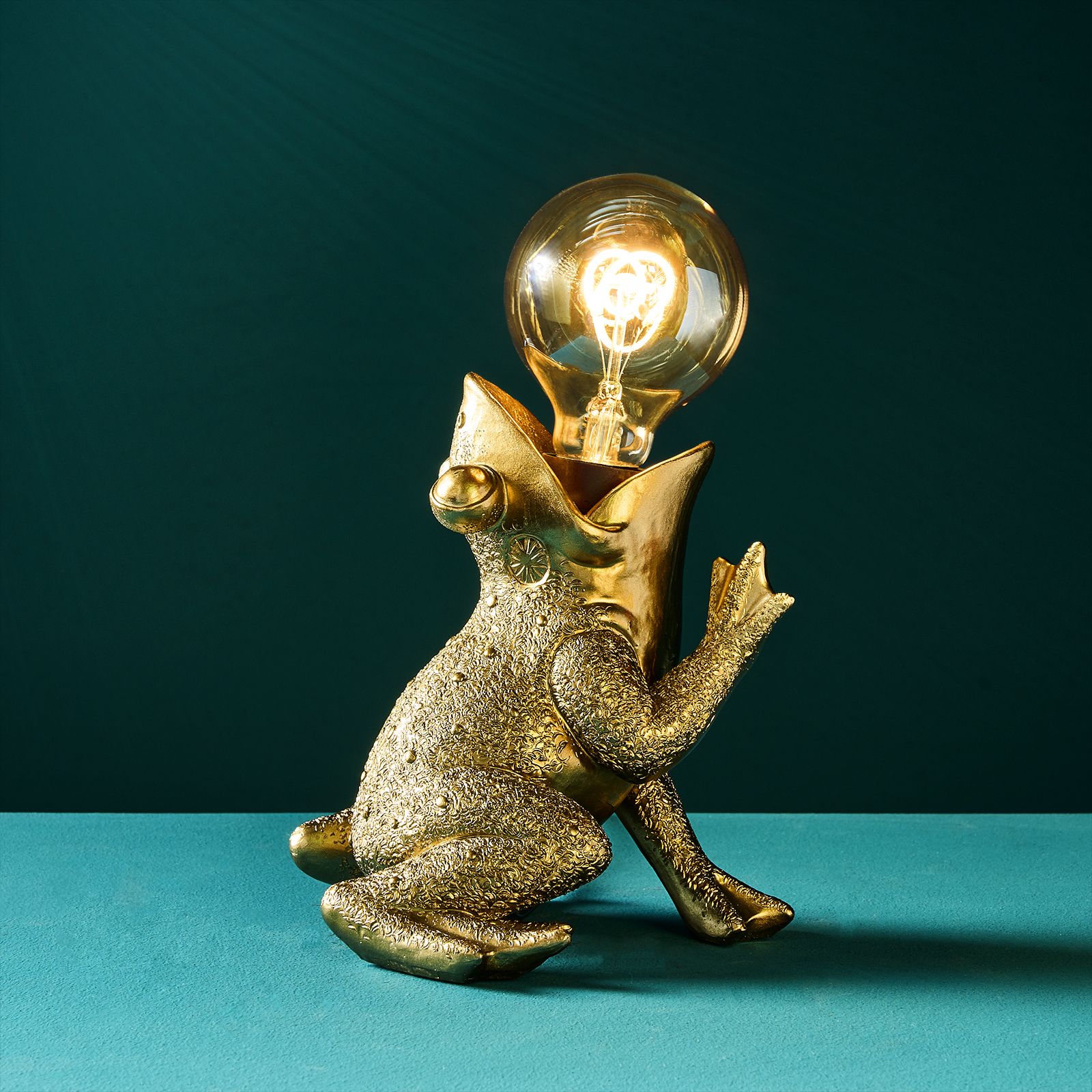 Froggy Gold Table Lamp | &Quirky